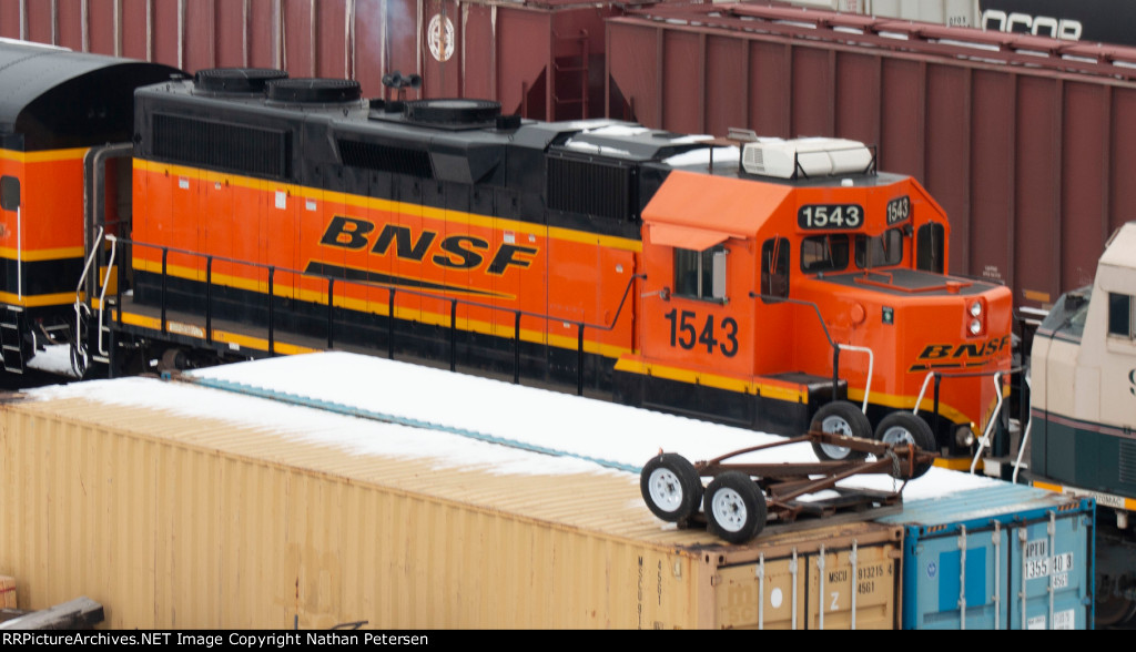 BNSF 1543
